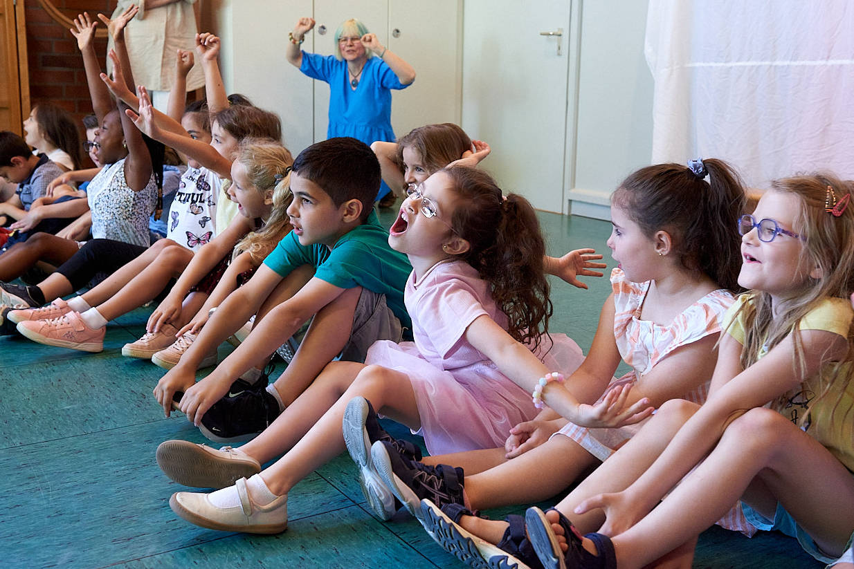 Plapper Party | WOLKENSTEIN-THEATER